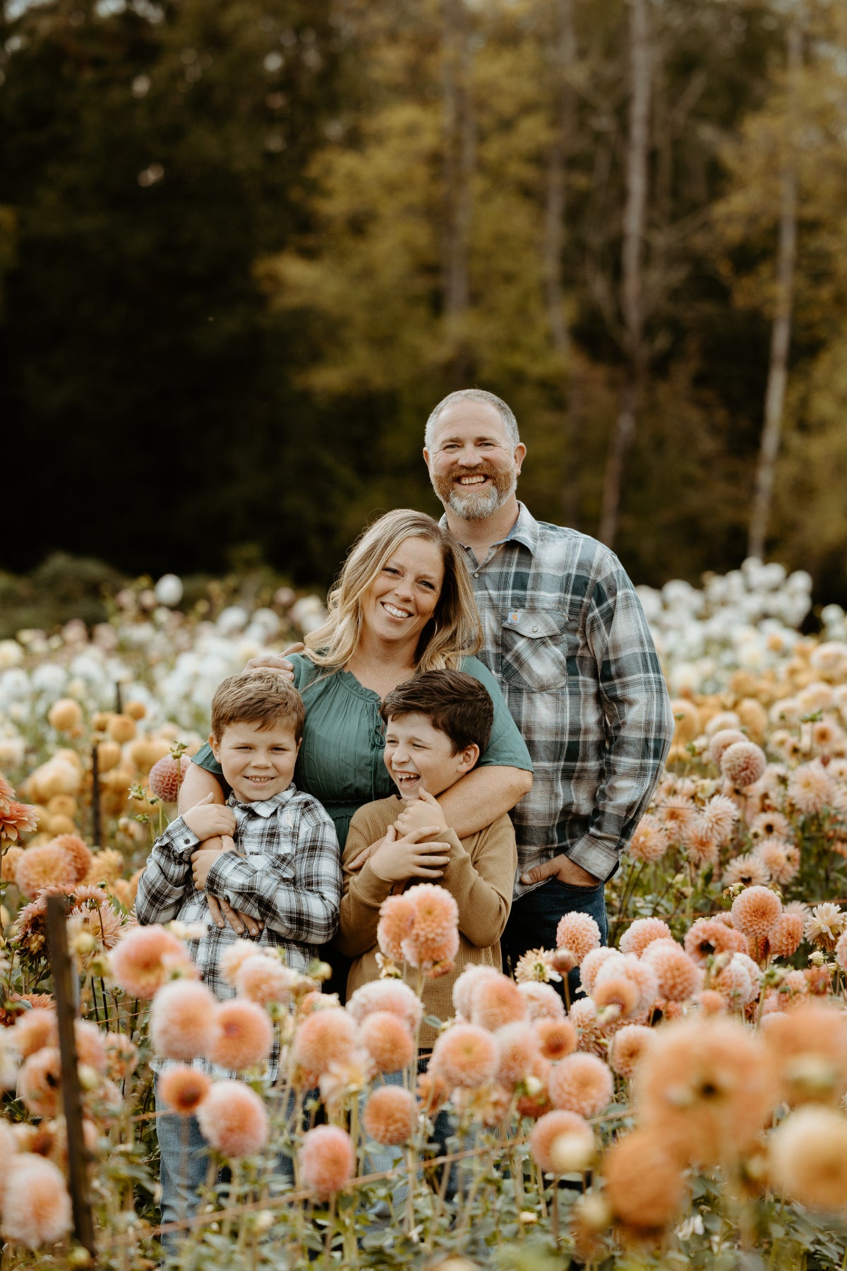 About – The Farmhouse Flower Farm